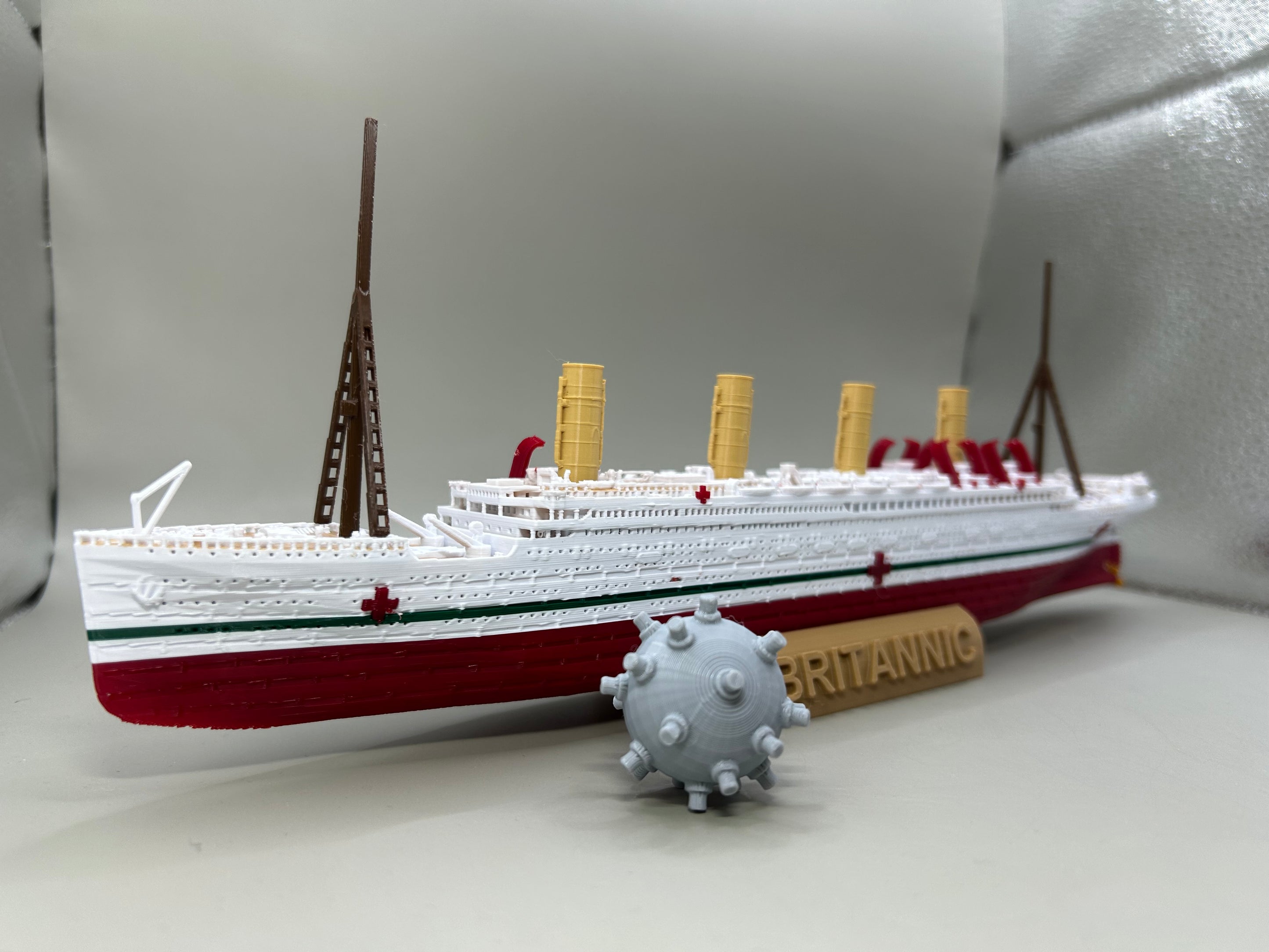 HMHS Britannic Submersible Model, Educational Model, FLOATS & SINKS Hi ...