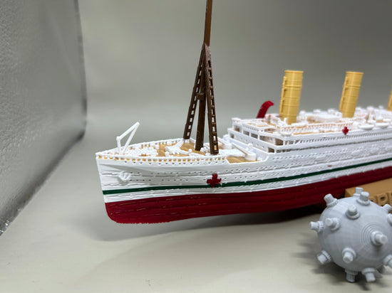 HMHS Britannic Submersible Model, Educational Model, FLOATS & SINKS Hi ...
