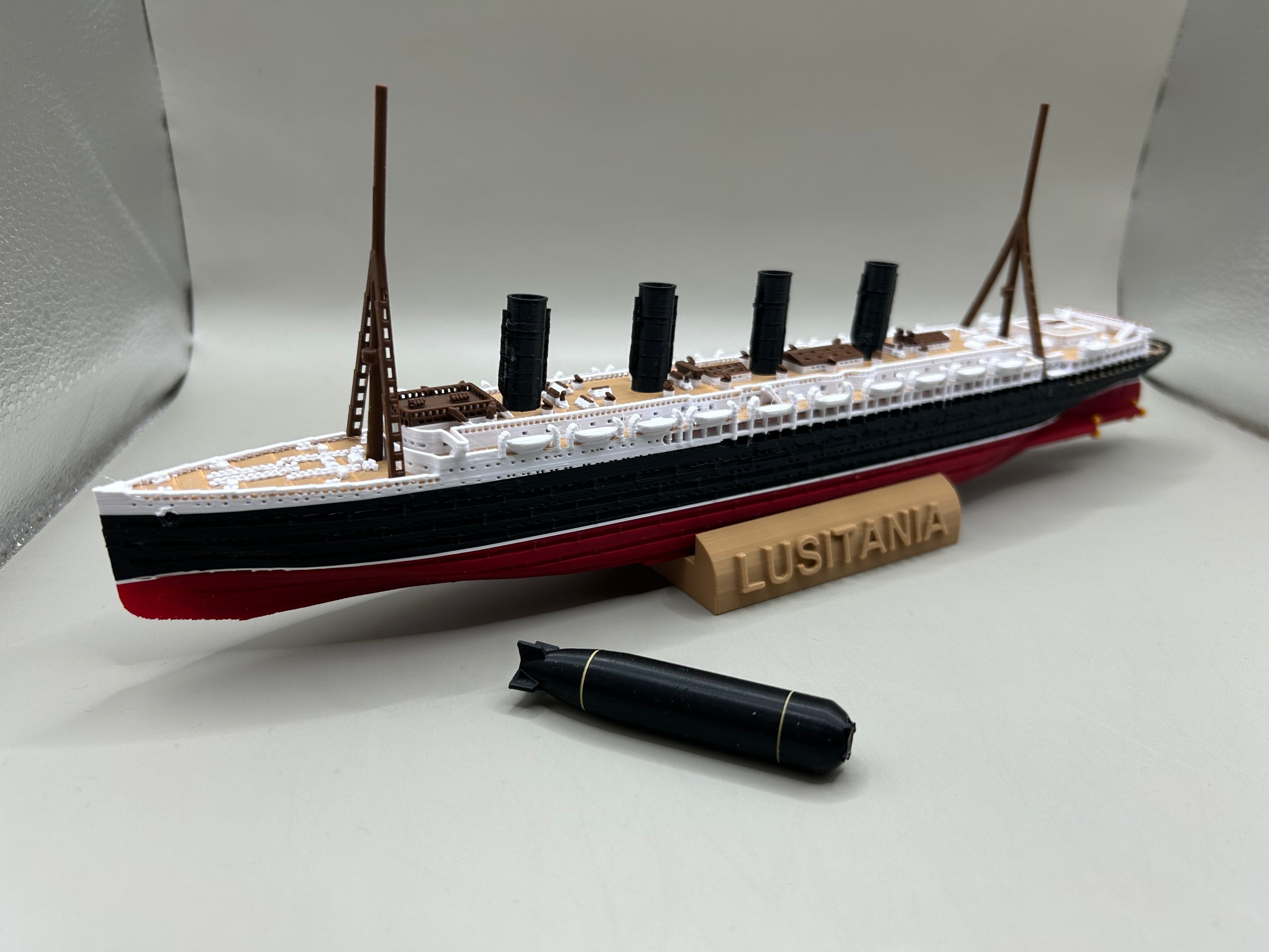 RMS Lusitania Submersible Model, Educational Model, FLOATS & SINKS His ...